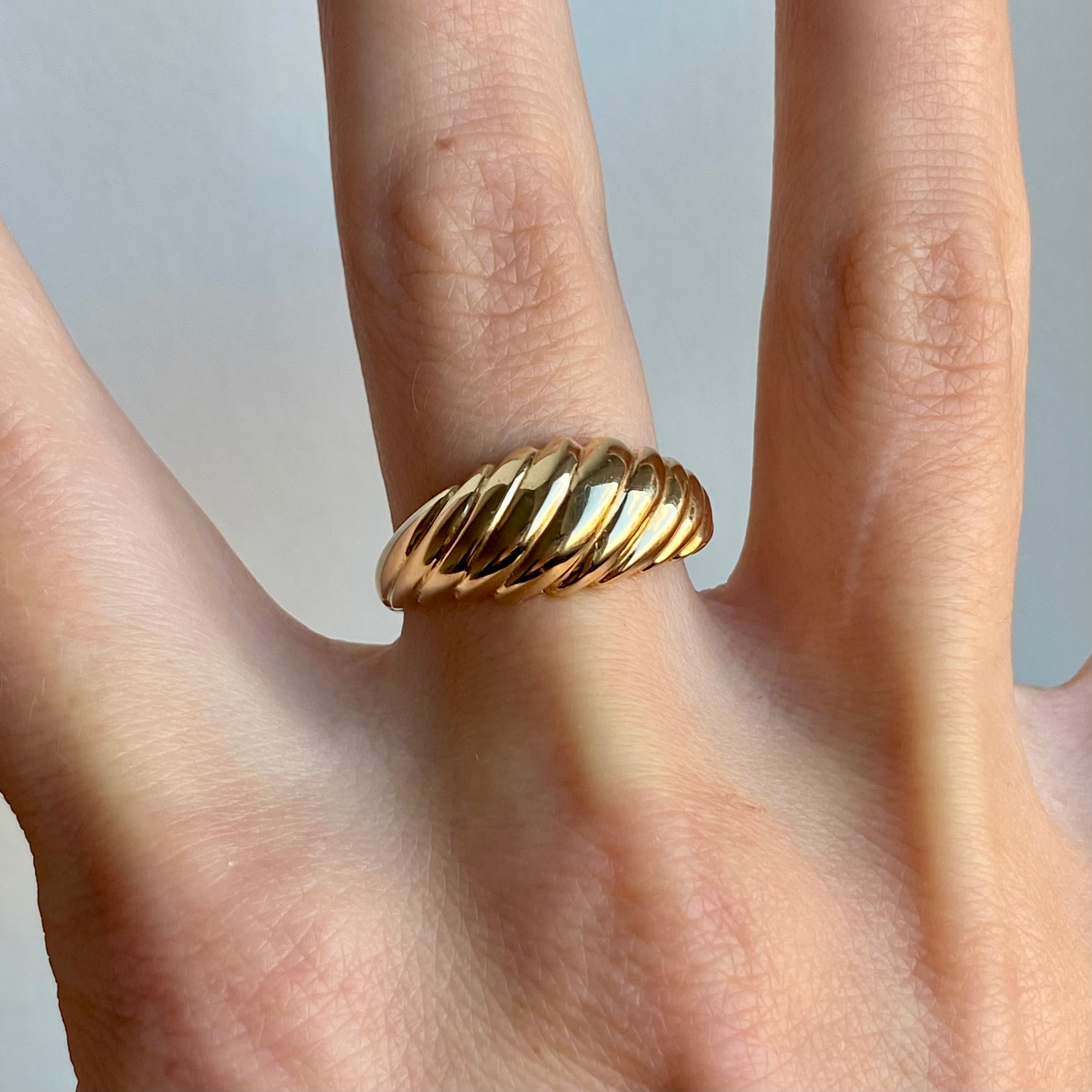 9ct Gold Croissant Ring – Golden Trove